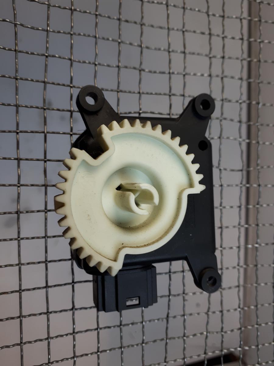 SKODA FABIA (6Y2) hatchback (1999-08-2008-03), Motoras reglaj ...